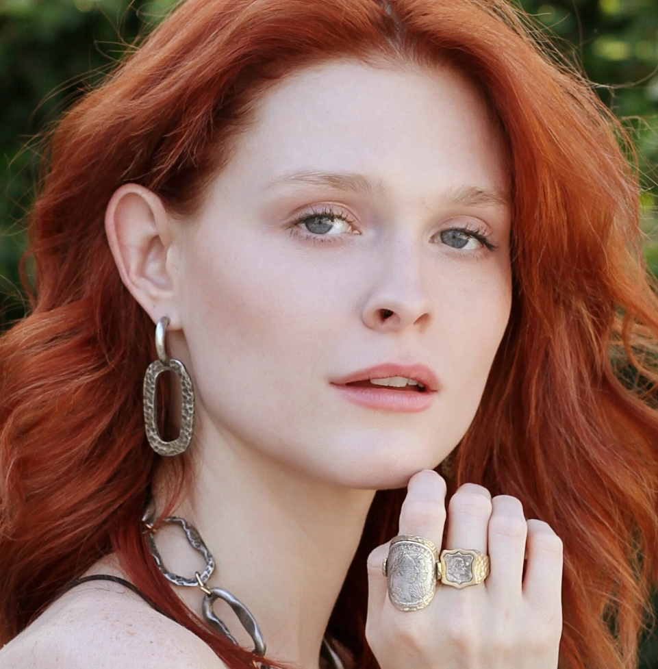 Gold Maria Theresa Curved Coin Ring – Haute Jewels